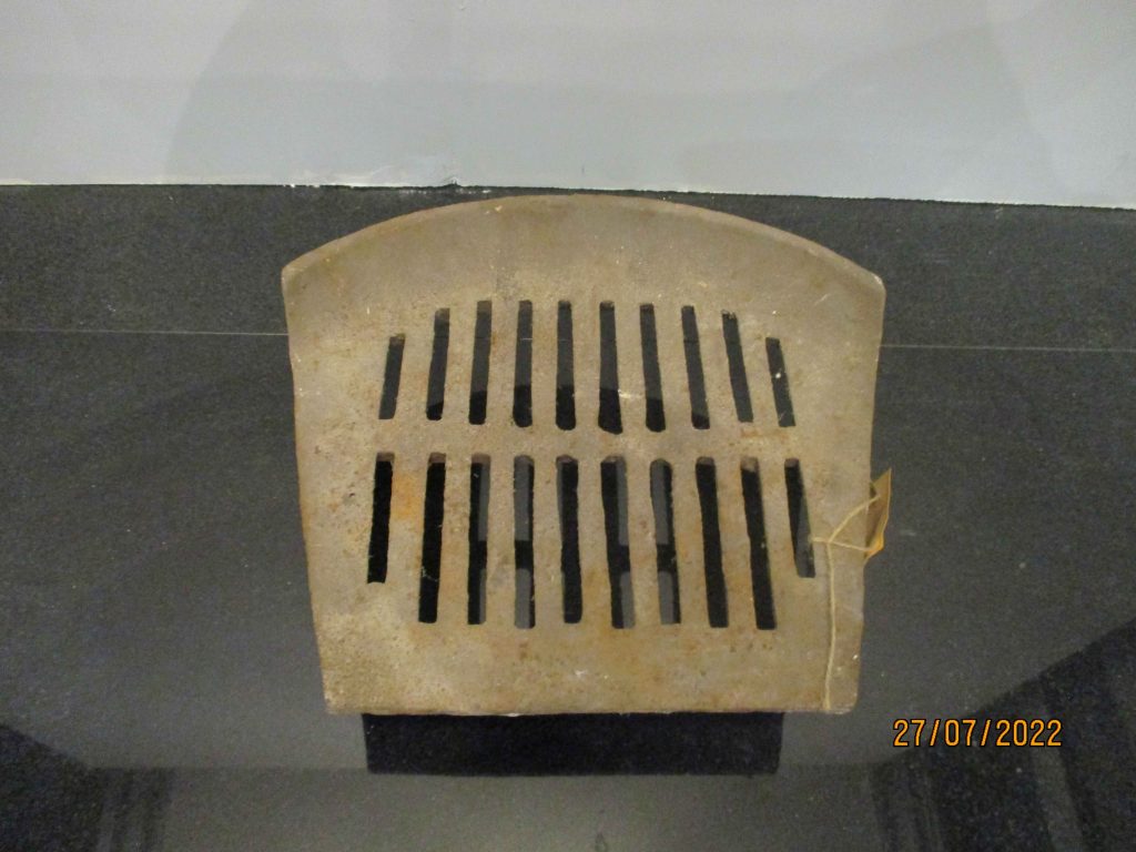 16" Stool Grate 4 Legs BG003 - Embers Installations Ltd